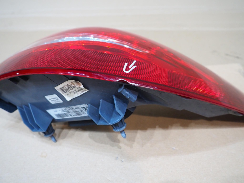 MERCEDES W205 A2059065200 LAMPA LED PRAWY TYL EURO - 7733885619 ...