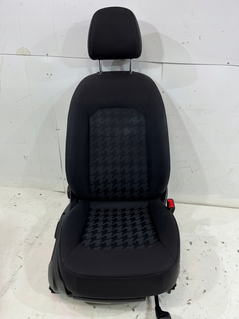 FOTEL PRAWY PASAŻER AUDI A3 8V 5-DRZWI , KOMPLETNY - 12848317847 - oficjalne archiwum Allegro