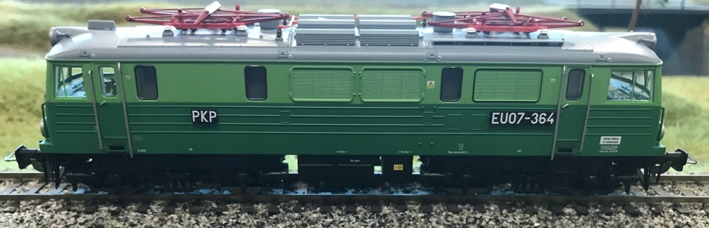 Elektrowóz EU07 epoka: V HO 1:87 Piko 96381 - 10667136652 - oficjalne archiwum Allegro