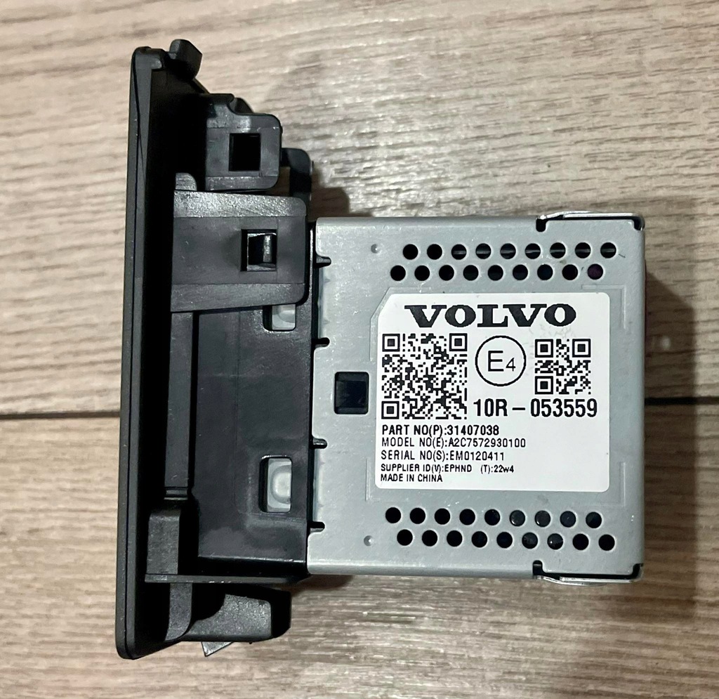 Volvo XC90 II XC60 XC40 S60 V60 panel wejście USB - 13332030670 - oficjalne archiwum Allegro
