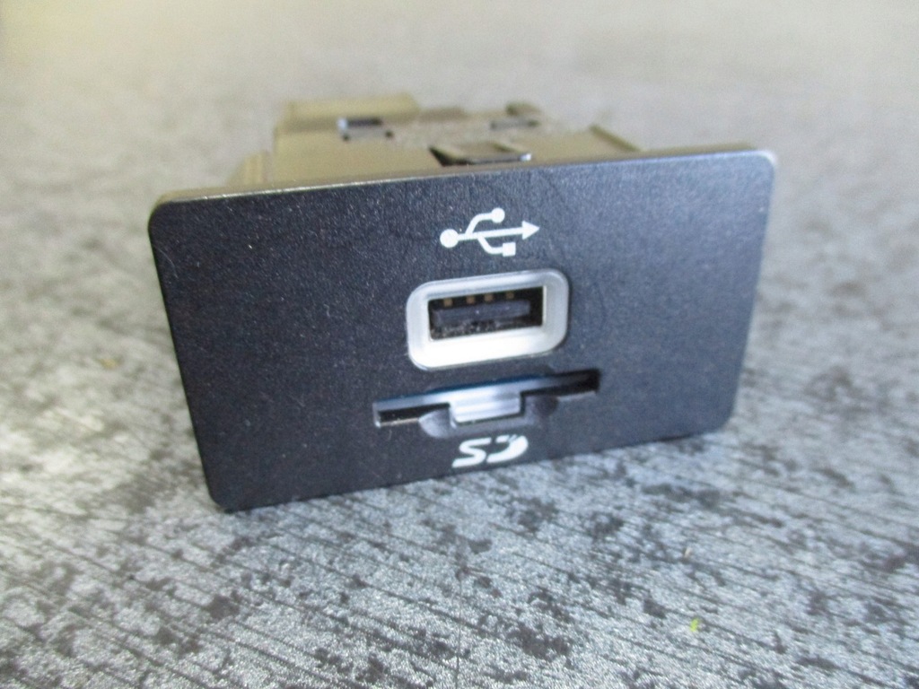 Przełącznik Gniazdo USB Ford Mondeo MK5 - 13246951072 - oficjalne ...