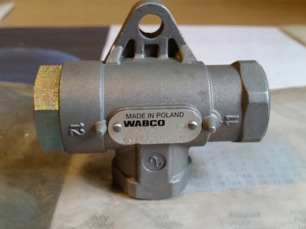 Zawór dwudrożny WABCO 434 208 02 90 - 7819882527 - oficjalne archiwum ...