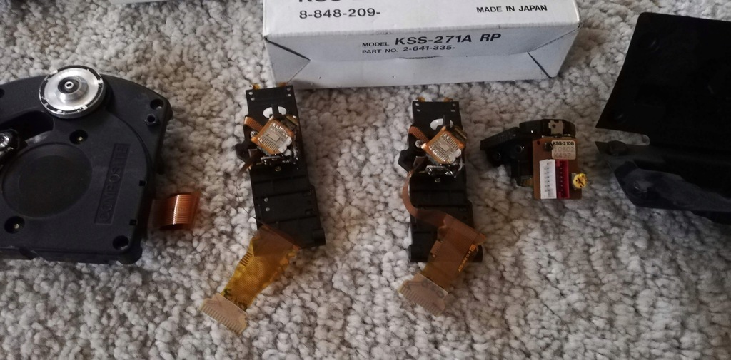 LASERY SONY i PHILIPS , KSS-270A Kss-272A CDM4/19 - 11524161385 ...