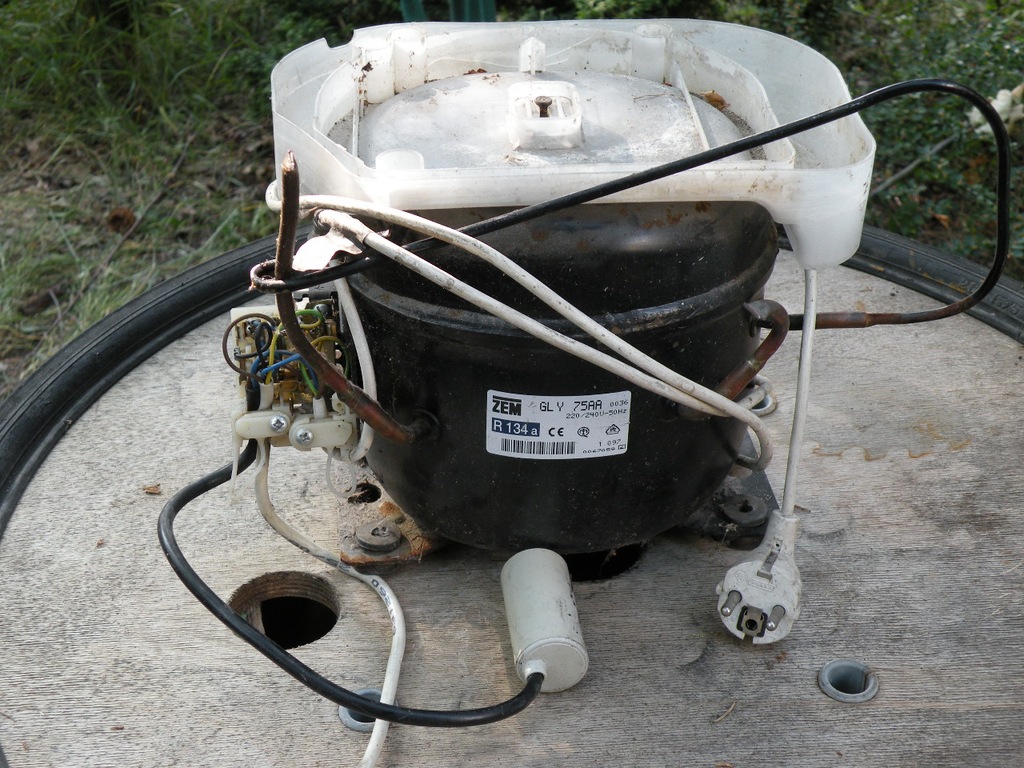 KOMPRESOR - SPRĘŻARKA ZEM DO LODÓWKI R134a (8) - 11254322100 ...