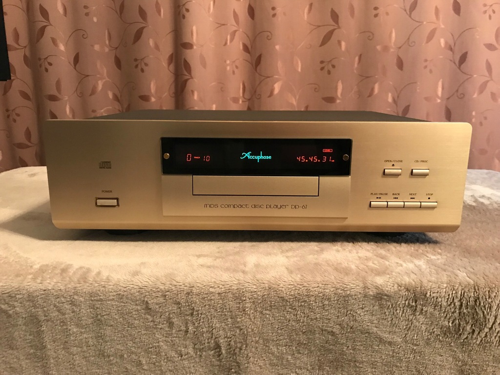 CD player Accuphase DP-67 - 8390739897 - oficjalne archiwum Allegro