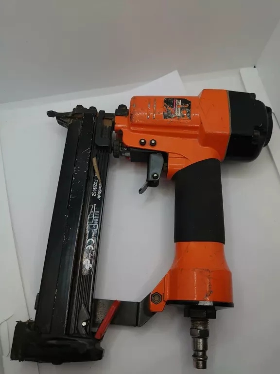 GWOŹDZIARKA ROCKWORTH F32/9032 - 12732185349 - oficjalne archiwum Allegro