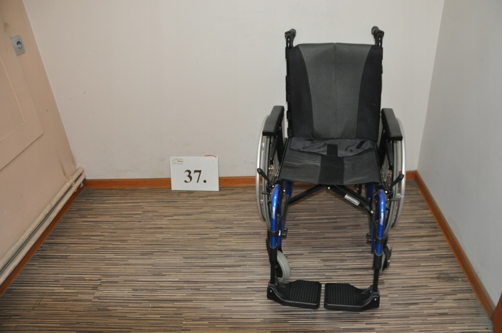 50 wózek inwalidzki składany OttoBock Motus CV 45 cm FAKTURA ...