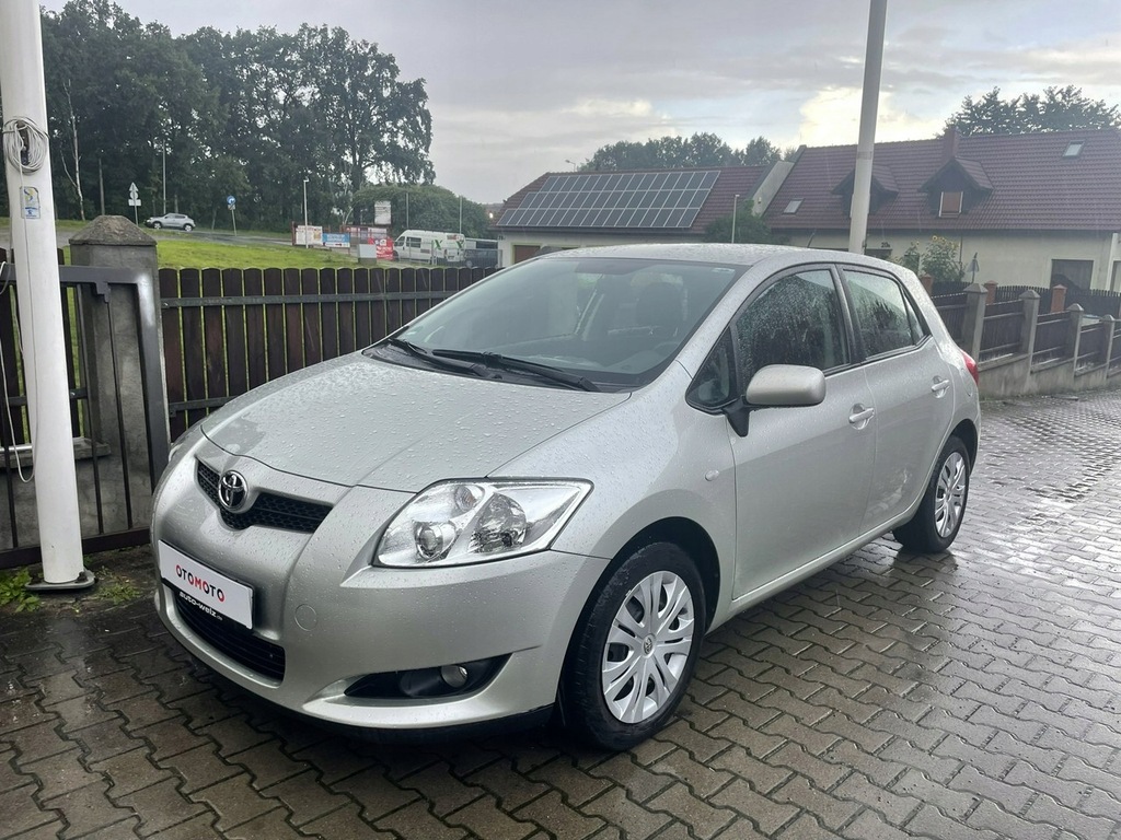 Toyota Auris 1,6 benzyna 124 ps 83 tyś km ładna - 12637576234 - oficjalne archiwum Allegro