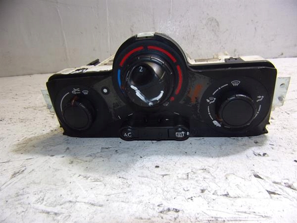 PANEL STEROWANIA NAWIEWU RENAULT MEGANE 2 II - 8525985824 - oficjalne archiwum Allegro