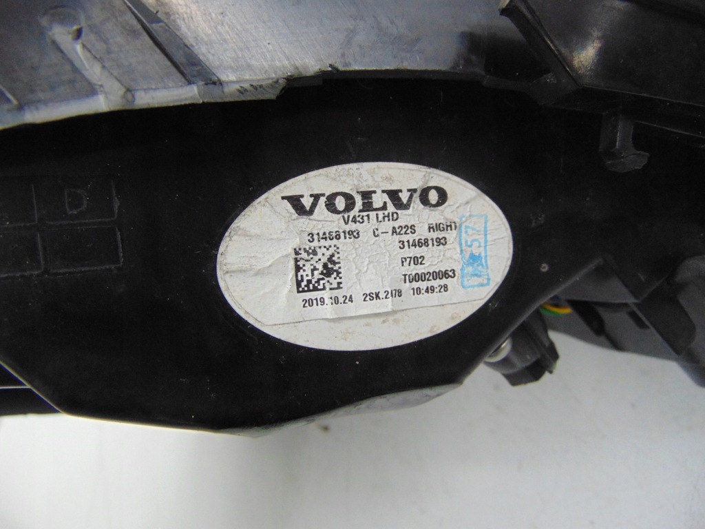 VOLVO S60 LAMPA TYLNA PRAWA 2019- 31468193 - 11505519064 - oficjalne ...