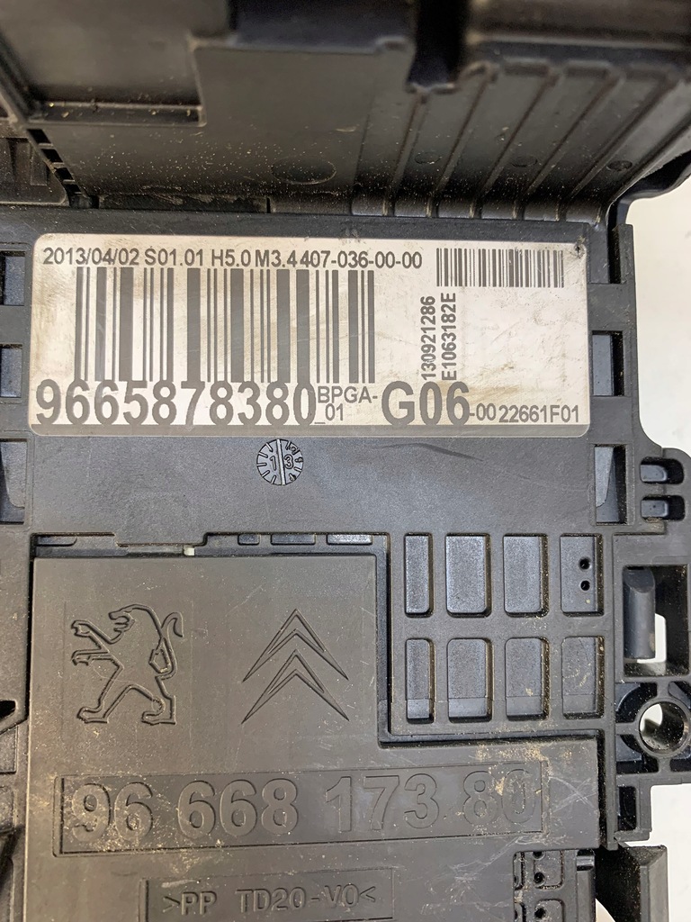 MODUŁ NAPIĘCIA AKUMULATORA DS4 C4 II 9665878380 - 11382608322 ...