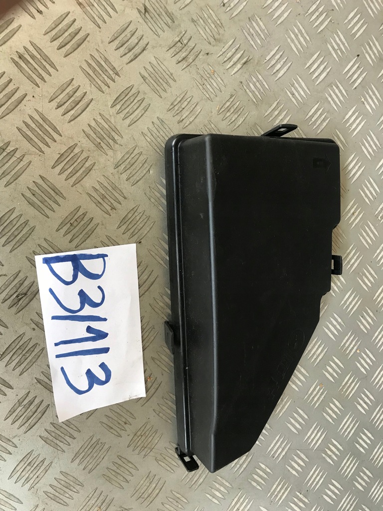 VOLVO V90 S90 D4 SKRZYNKA BEZPIECZNIKÓW 31398001 - 8166631403 ...