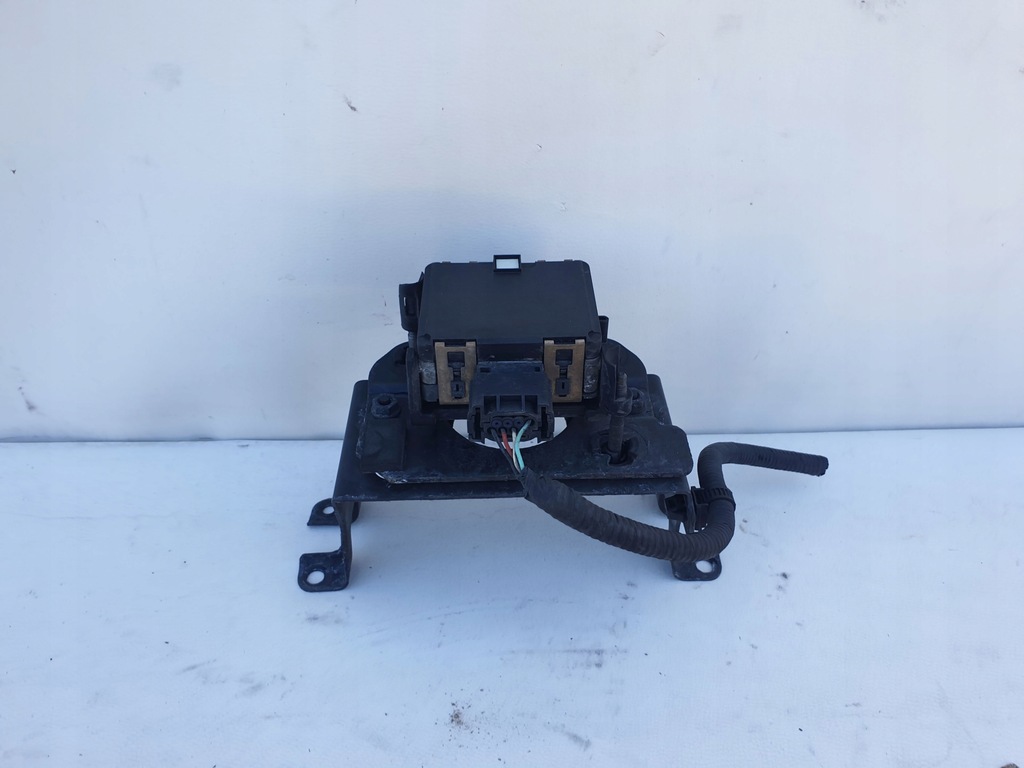 SUZUKI VITARA III 15-18 RADAR CZUJNIK DISTRONIC PRZÓD MOCOWANIE 33943 ...