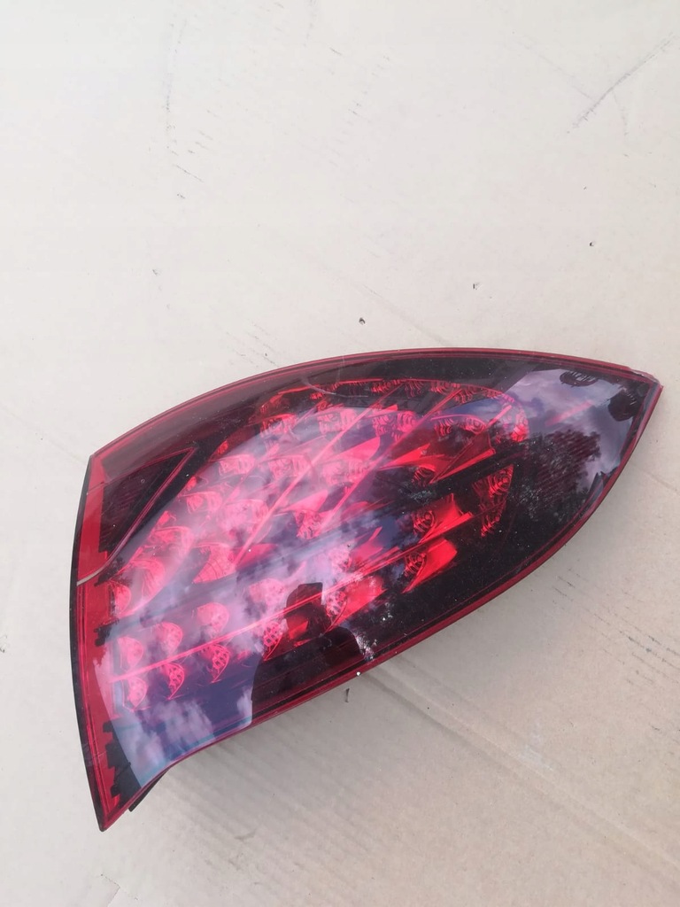 Porsche Cayenne 7P lampa tylna czarna 95863109622 - 9478329836 ...