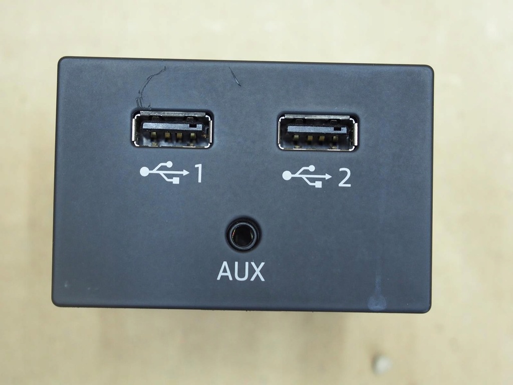 Przyłącze port USB AUX-IN Audi A3 A6 A7 81A035736 - 13243466100 ...