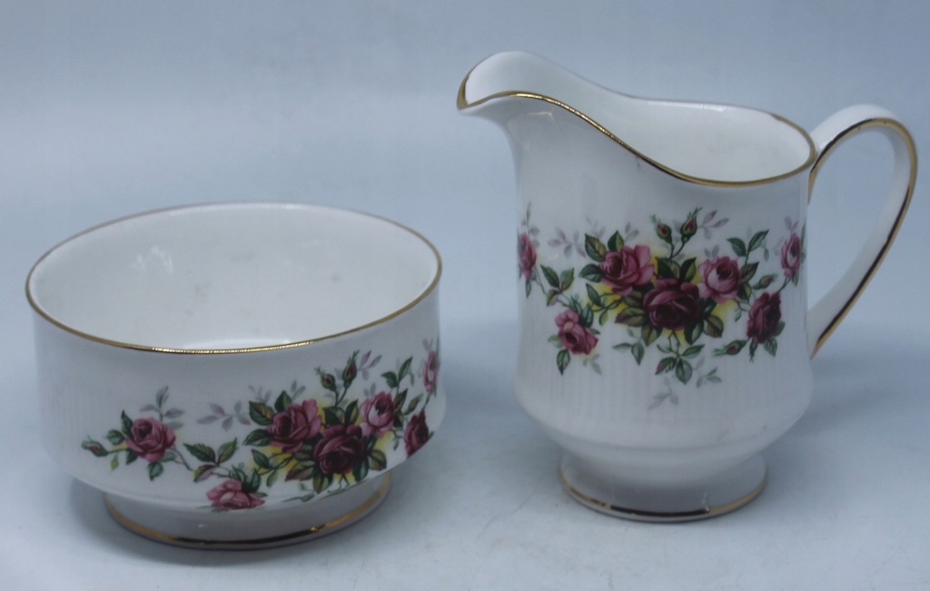 LOOK:) ROYAL STANDARD MLECZNIK I CUKIERNICZKA - 12645042932 - oficjalne archiwum Allegro