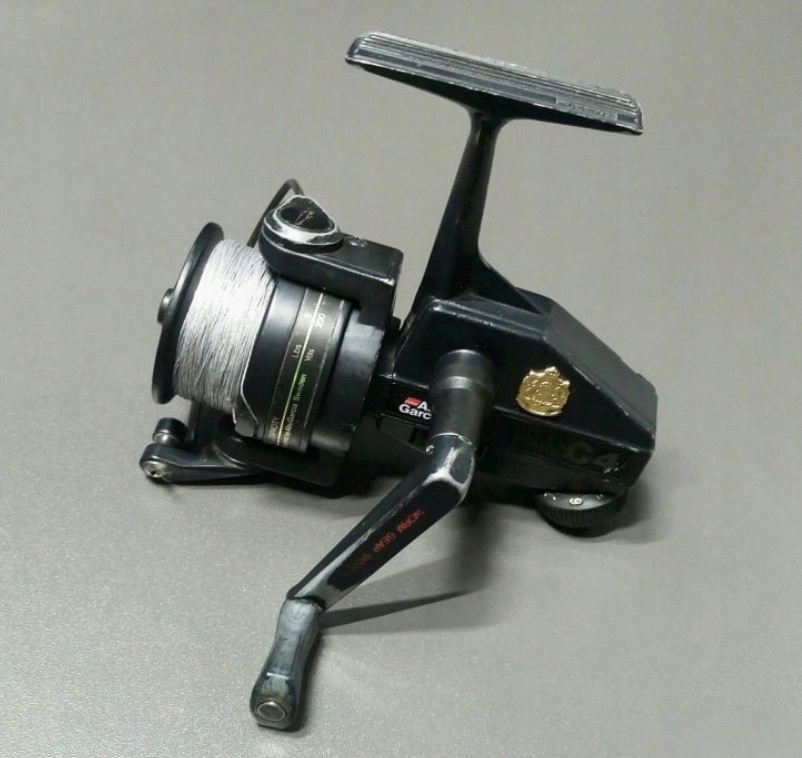 abu Cardinal C4×4,アルミスプール×2、ベール用スプリングなど-