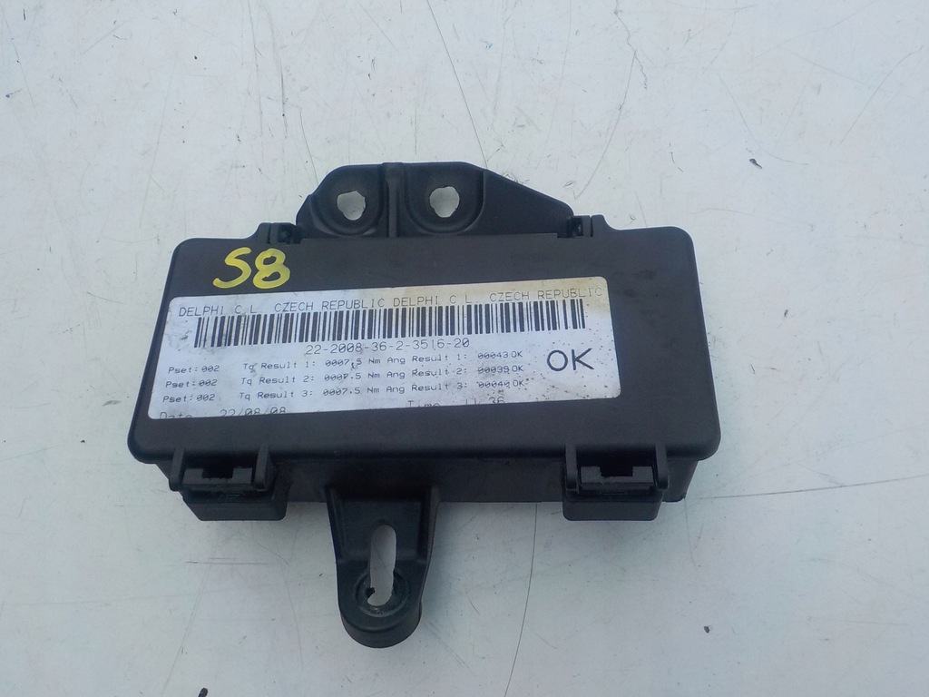 AUDI A8 S8 D3 SKRZYNKA BEZPIECZNIKÓW 4E0941824A - 9442295469 ...