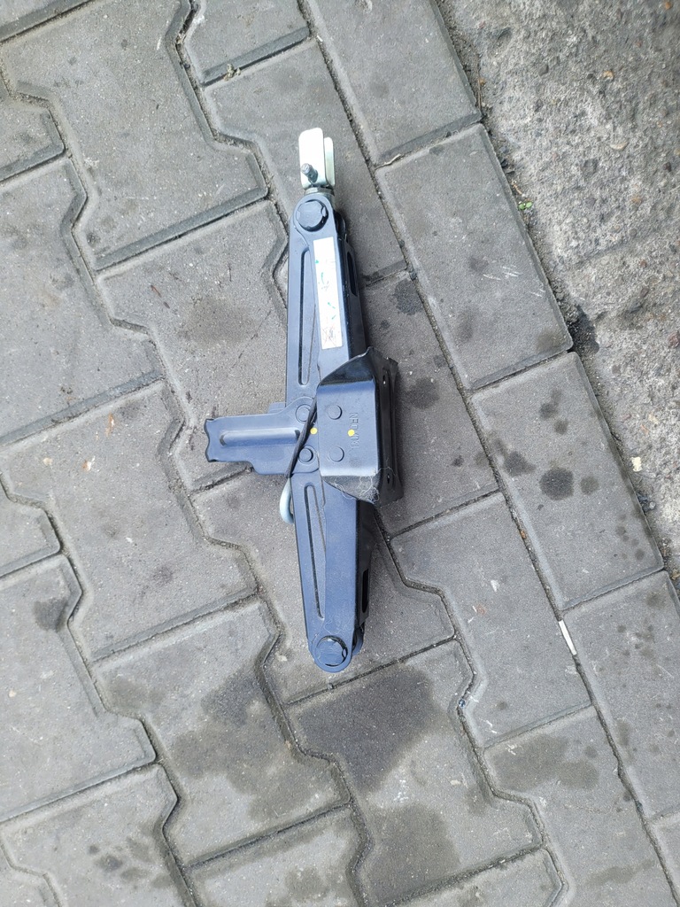 PODNOŚNIK LEWAREK DACIA DUSTER I LIFT 995506680R - 13757496546 ...