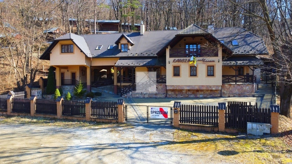 Dom, Krasiczyn, Krasiczyn (gm.), 450 m² - 11559267610 - oficjalne ...