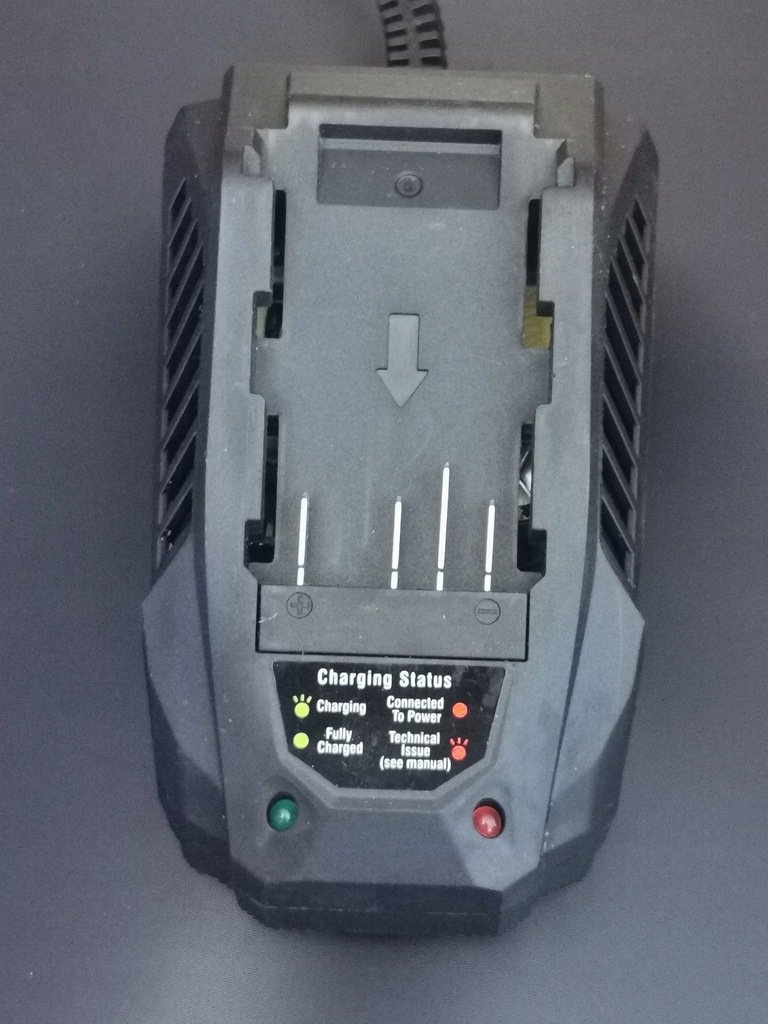 Ładowarka baterii akumulatora MacAllister MC1820 - 13507934767 ...