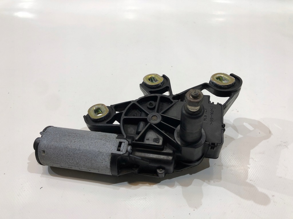 MERCEDES W203 SILNICZEK TYLNEJ WYCIERACZKI KOMBI - 13939804331 ...