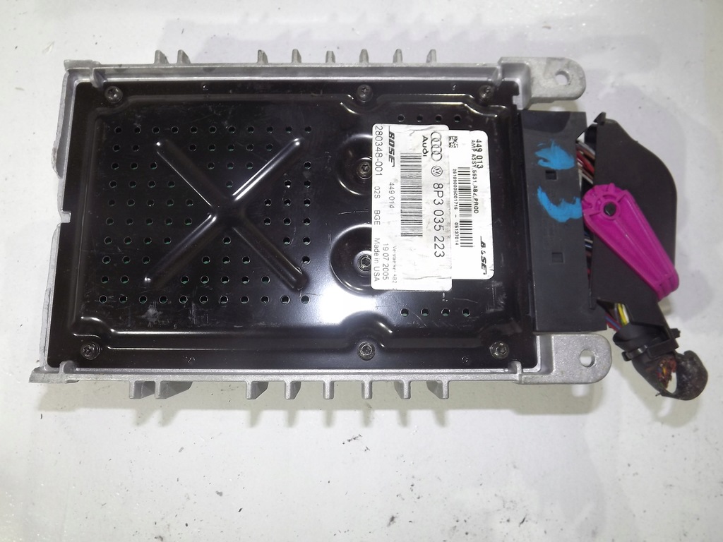 AUDI A3 8P WZMACNIACZ Bose 8P3035223 - 8095678196 - oficjalne archiwum Allegro