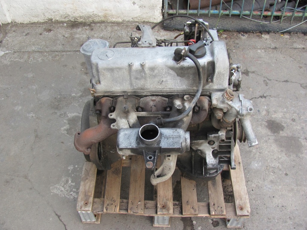 Mercedes W123 T1 Silnik kompletny OM 616.912 240D - 10738452358 ...