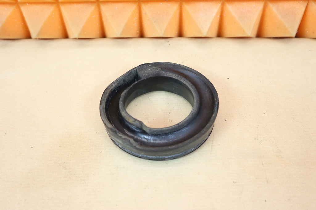 MERCEDES SLK R171 GUMA POD SPRĘŻYNE 2103250284 - 12958833976 ...