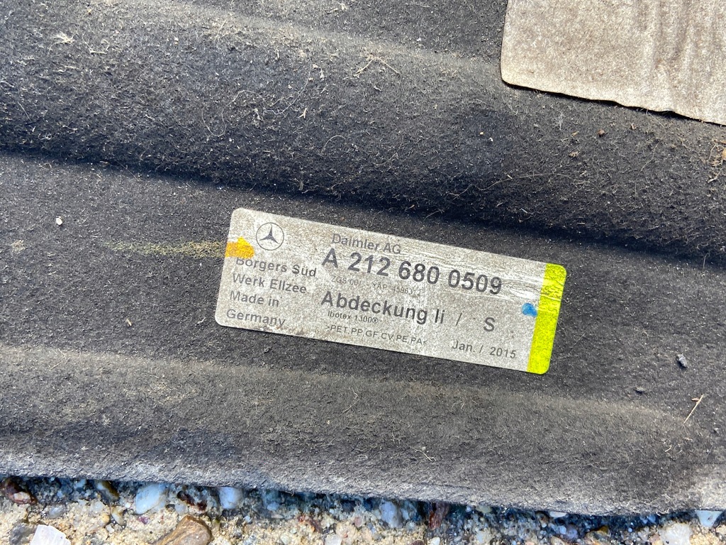 W218 W212 OSŁONA PODWOZIA PRAWA A2126800509 - 12681986097 - oficjalne ...