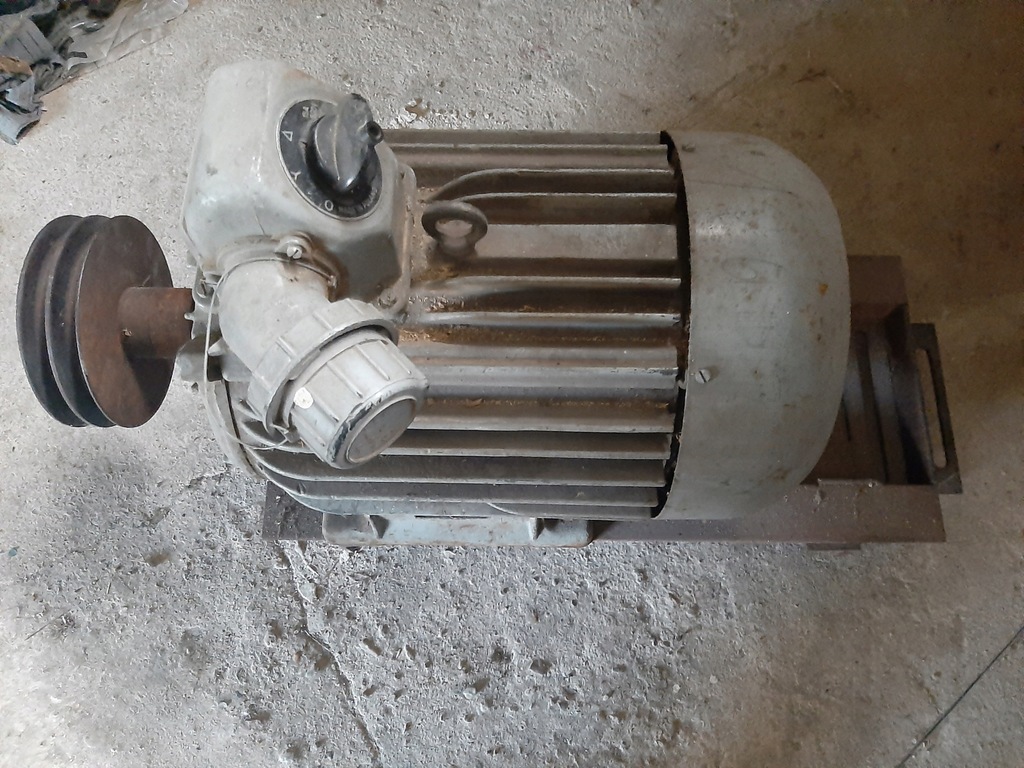 SILNIK ELEKTR. 7,5 KW 1400 obr/min POLSKI, CIĘŻKI - 12593195945 - oficjalne archiwum Allegro
