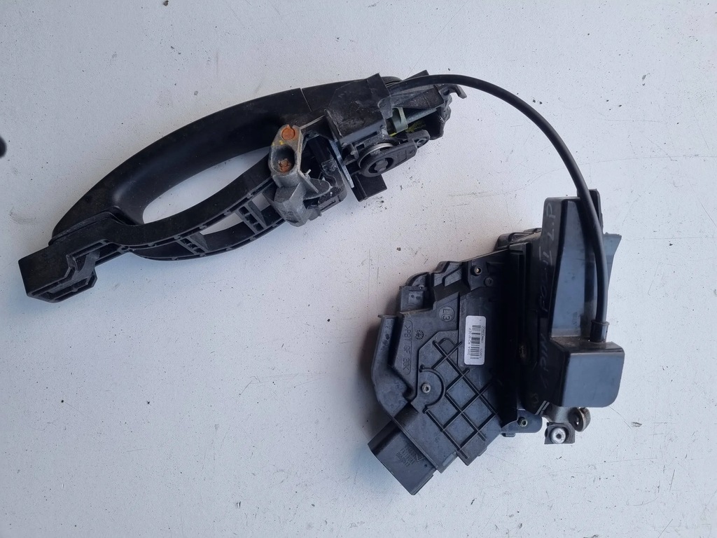 FORD FOCUS MK2 ZAMEK DRZWI LEWY PRZÓD 6 PIN 3M5AR21813EP + KLAMKA EUROPA - 15063495331 ...