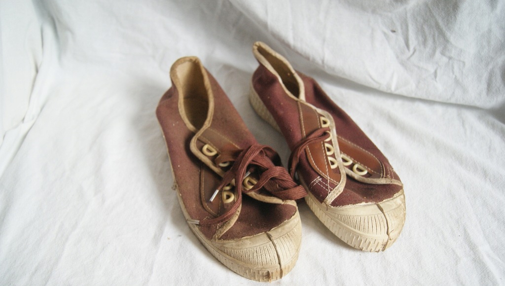 Stare trampki buty z czasów PRL - 10809300231 - oficjalne archiwum Allegro