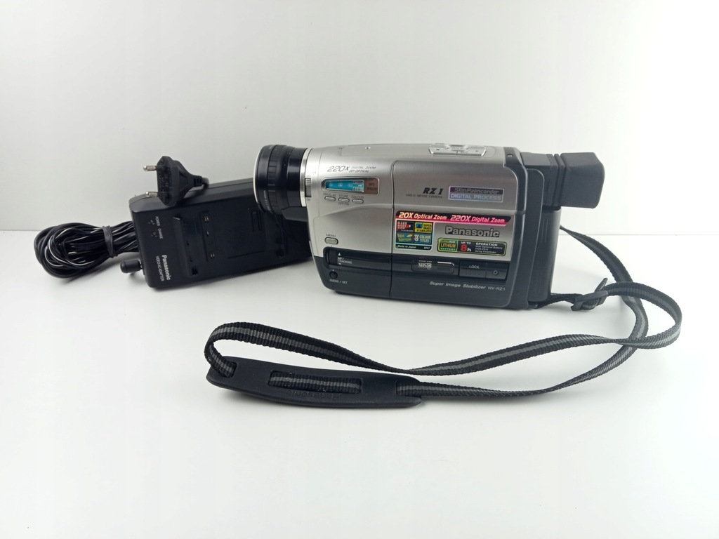 KAMERA PANASONIC VHS-C NV-RZ1 - 12945478412 - oficjalne archiwum Allegro