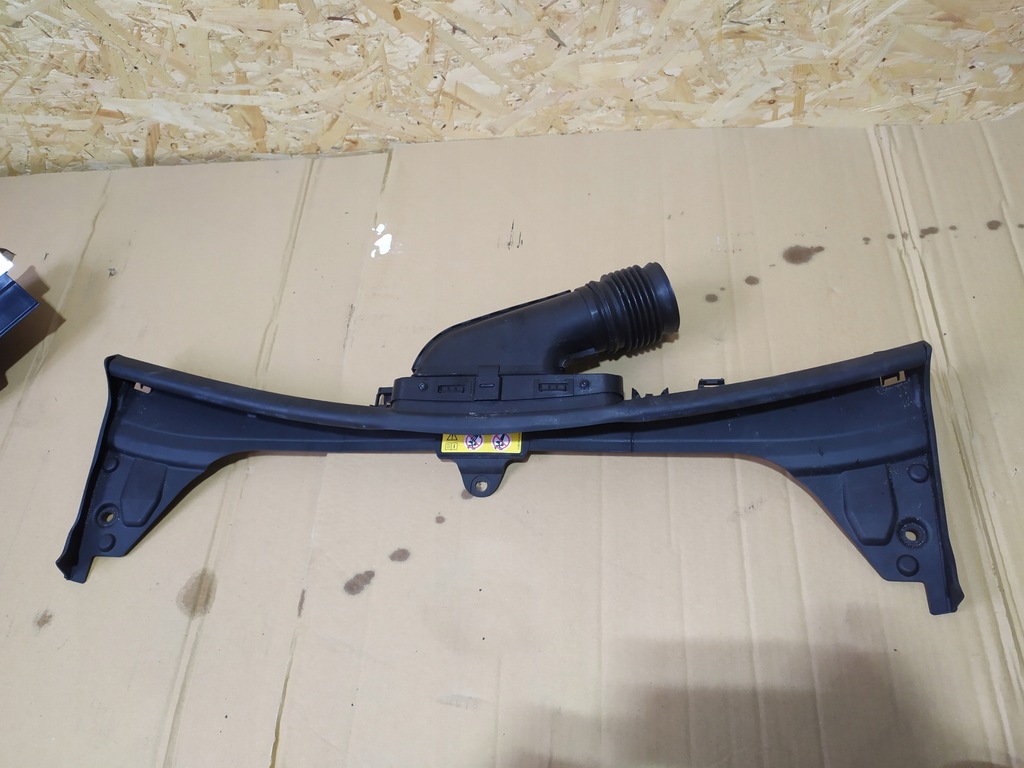 MERCEDES w 205 LAPACZ WLOT POWIETRZA A2055050800 - 13198885865 ...