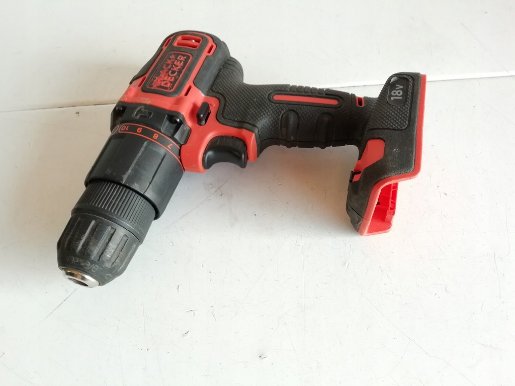 Wkrętarka Black+Decker BCD700S 18V body - 13658065715 - oficjalne ...