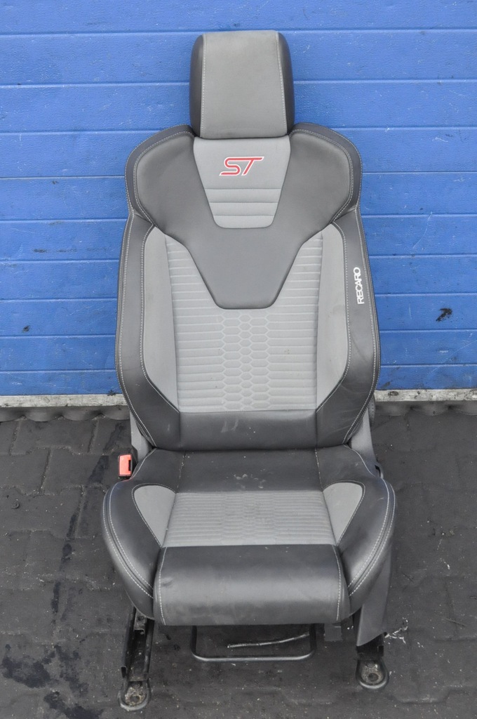 FORD FIESTA MK7 FOTEL RECARO ST - 13214564609 - oficjalne archiwum Allegro