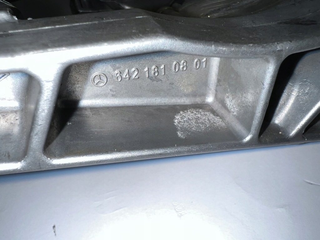 Mercedes pompa oleju OM642 A6421802801 A6421811201 - 12410494144 ...