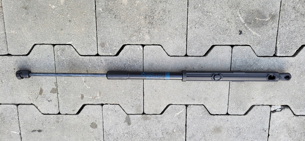 MERCEDES W213 SIŁOWNIK MASKI A2139800164 - 12841387795 - oficjalne ...