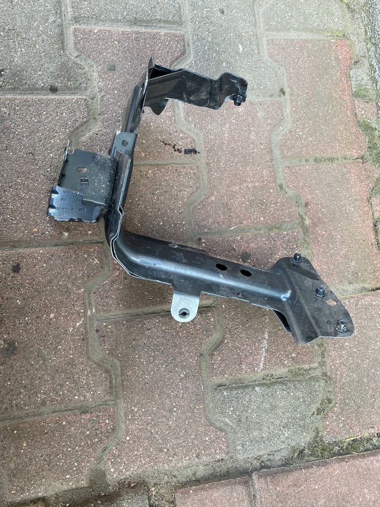 AUDI Q7 4M WSPORNIK BŁOTNIKA PRAWY 4M0821132C - 11006186899 - oficjalne ...