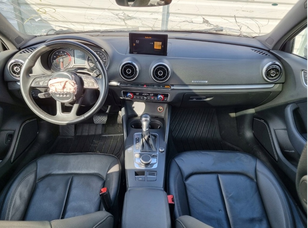 AUDI A3 8V DESKA ROZDZIELCZA Z PODUSZKĄ - 12689735406 - oficjalne archiwum Allegro