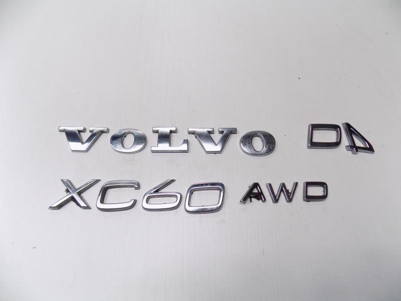 VOLVO XC60 ZNACZEK LOGO EMBLEMAT TYŁ - 8177130388 - oficjalne archiwum ...