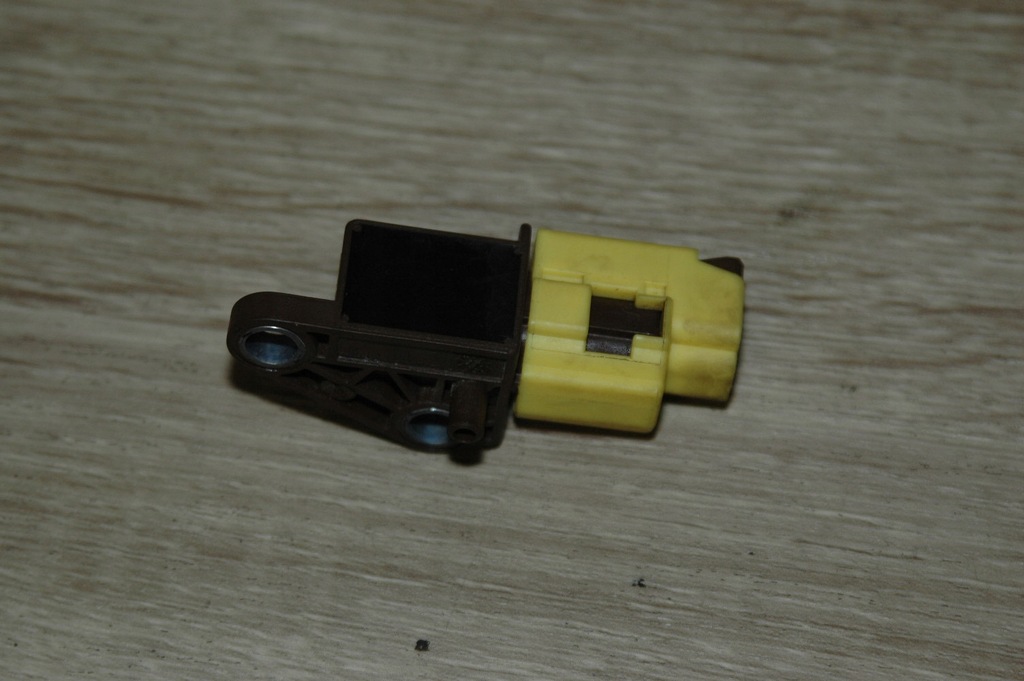 CZUJNIK UDERZENIOWY PRZEDNI AUDI A4 B8 8K0959651 - 10523204059 ...