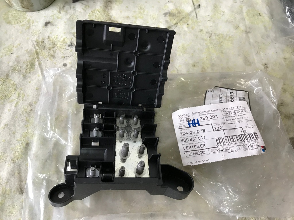 AUDI A7 4G ROZDZIELACZ PRĄDOWY 4G0937517 NOWY - 7522537546 - oficjalne ...