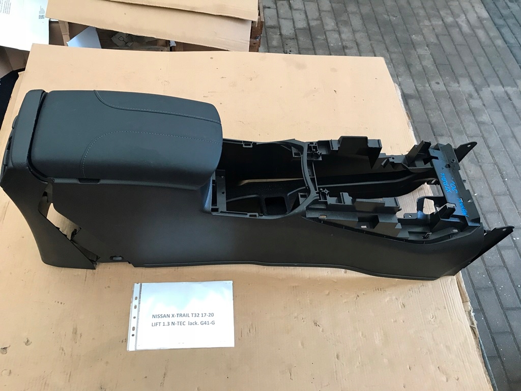 PODŁOKIETNIK TUNEL NISSAN X-TRAIL T32 LIFT - 12647721971 - oficjalne ...