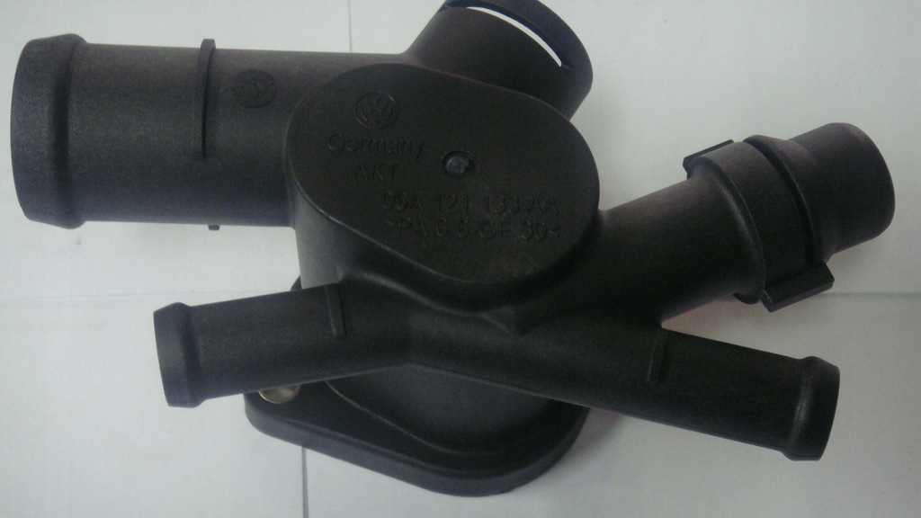 KRÓCIEC UKŁADU CHŁODZENIA AUDI VW 06A121133AA OE - 9675254219 ...