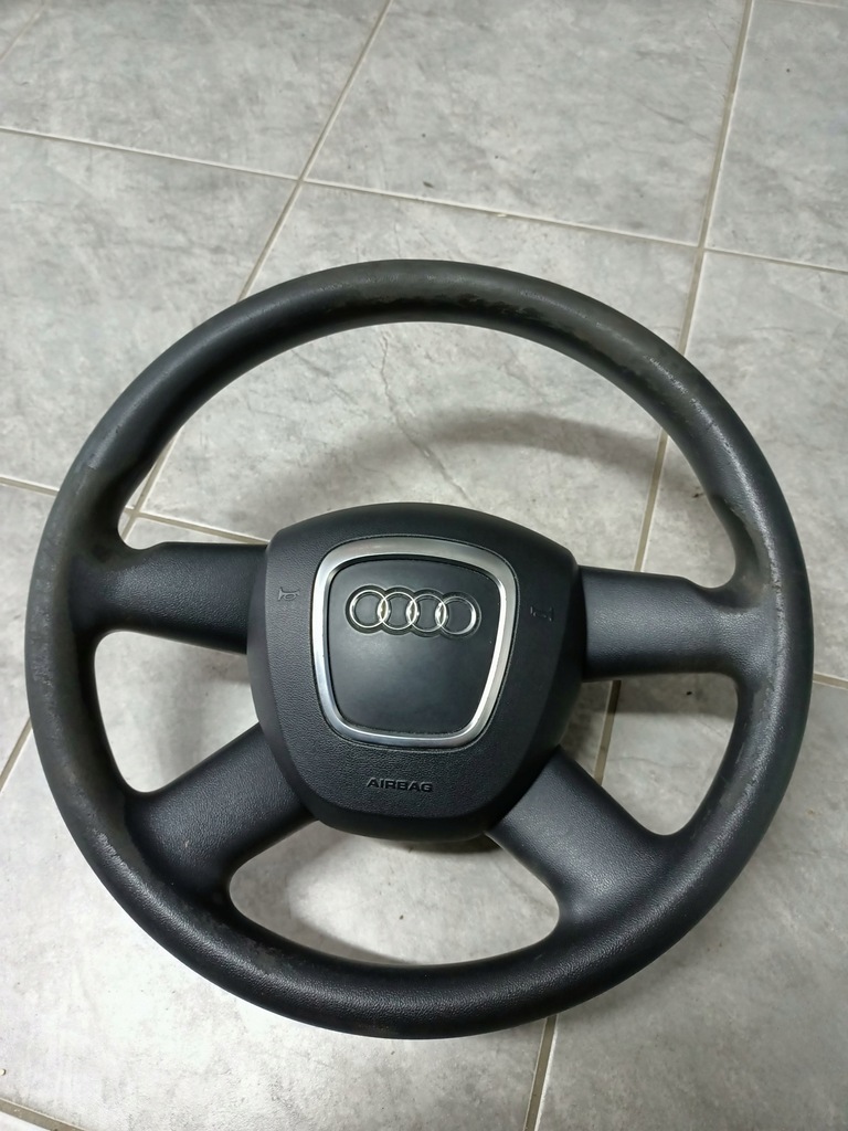 KIEROWNICA AUDI A3 8P 4-RAMIENNA - 12677615306 - oficjalne archiwum Allegro