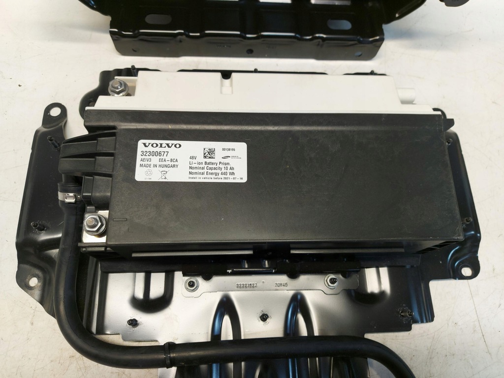 VOLVO XC40 Bateria 48V 10Ah 440Wh 32300677 - 14244057053 - oficjalne ...