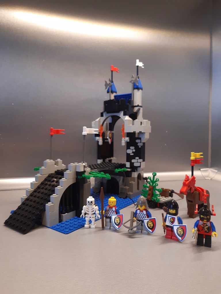 Lego Castle 6078 Royal Drawbridge Royal Knights - 12742919477 ...