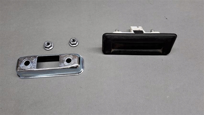 PRZYCISK KLAMKA KLAPY SKODA SUPERB II 3T0827566C - 12601438070 ...